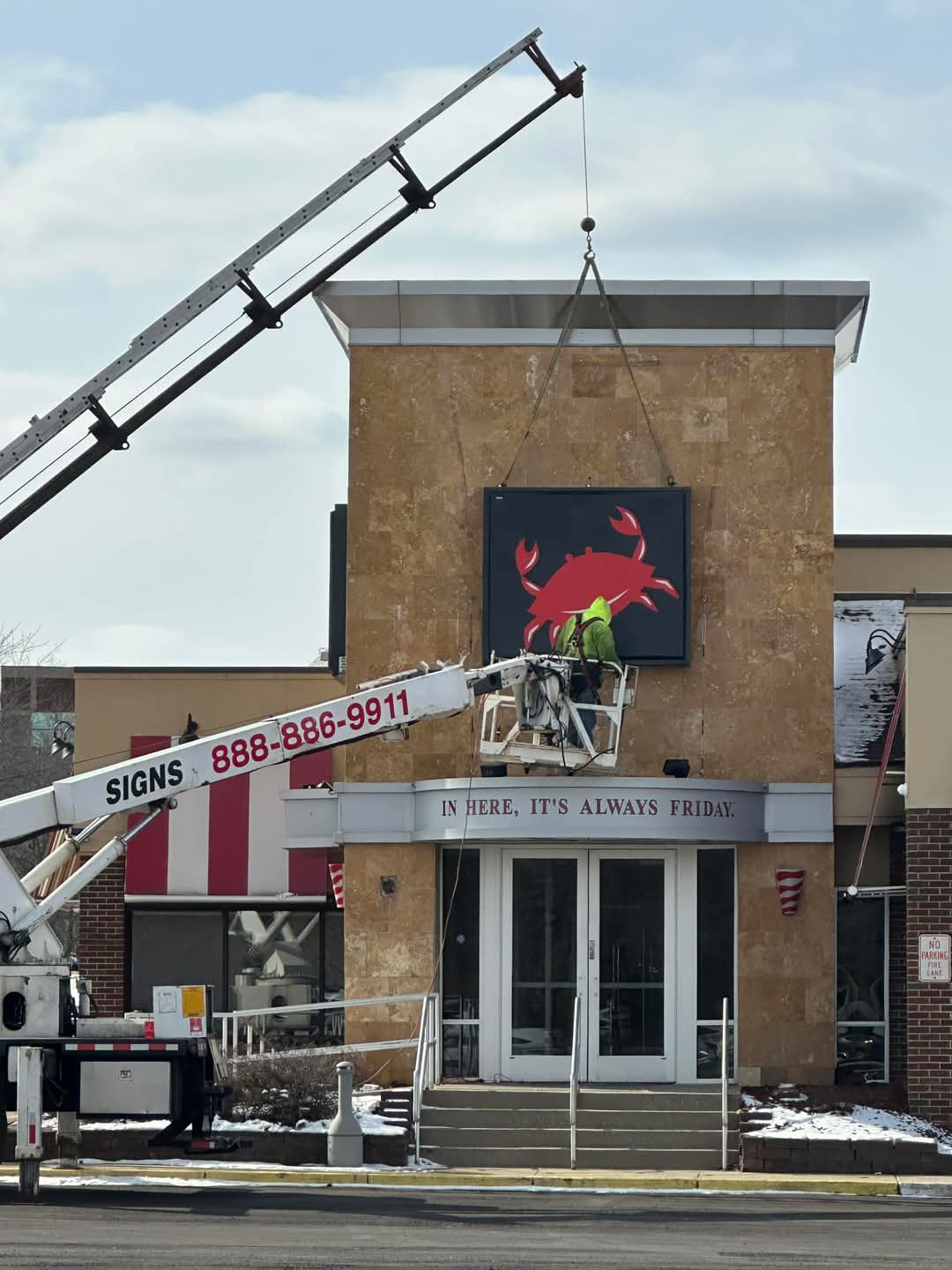 Crab Station - Adams Signs & Graphics