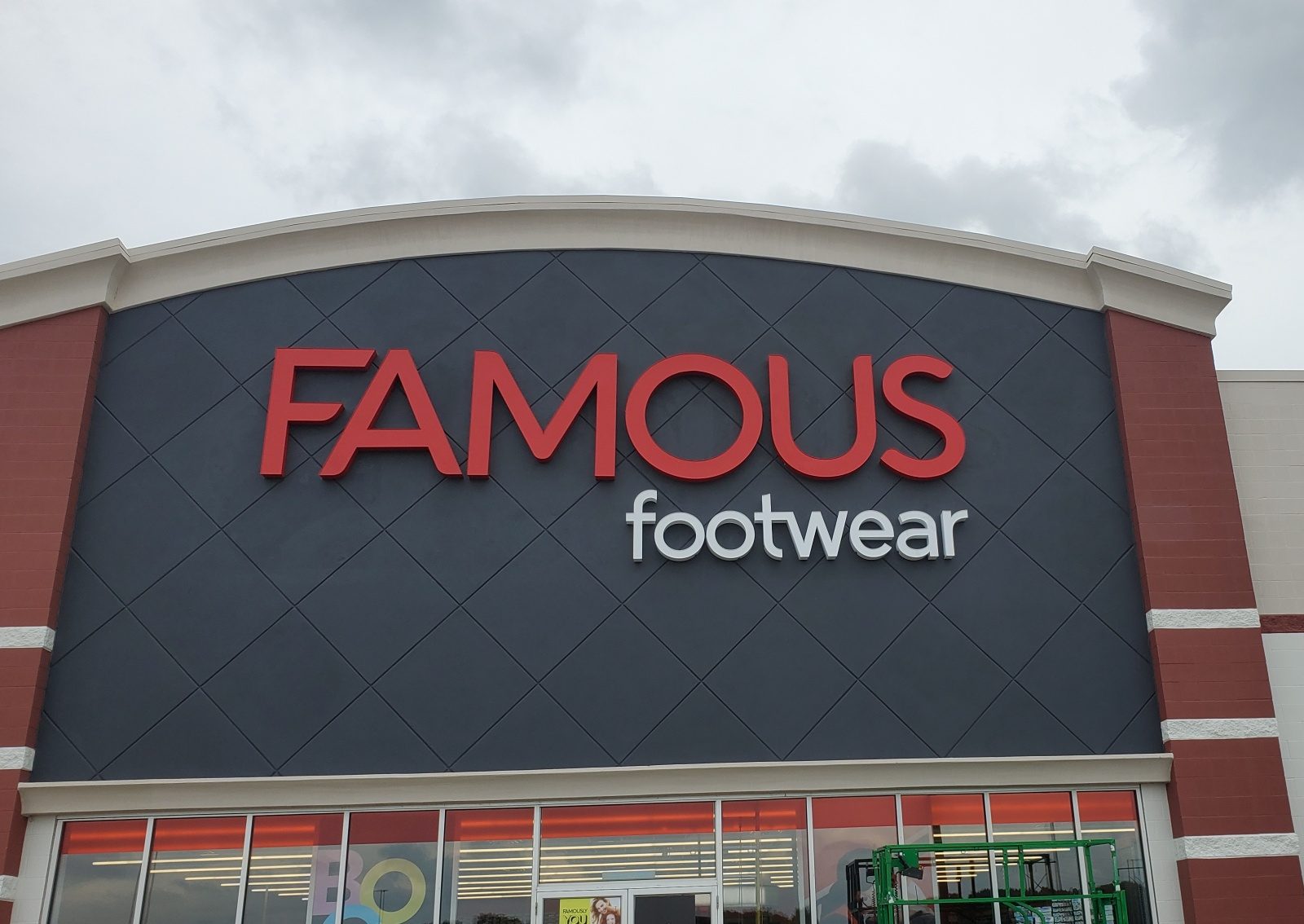 Famous Footwear - Adams Signs & Graphics